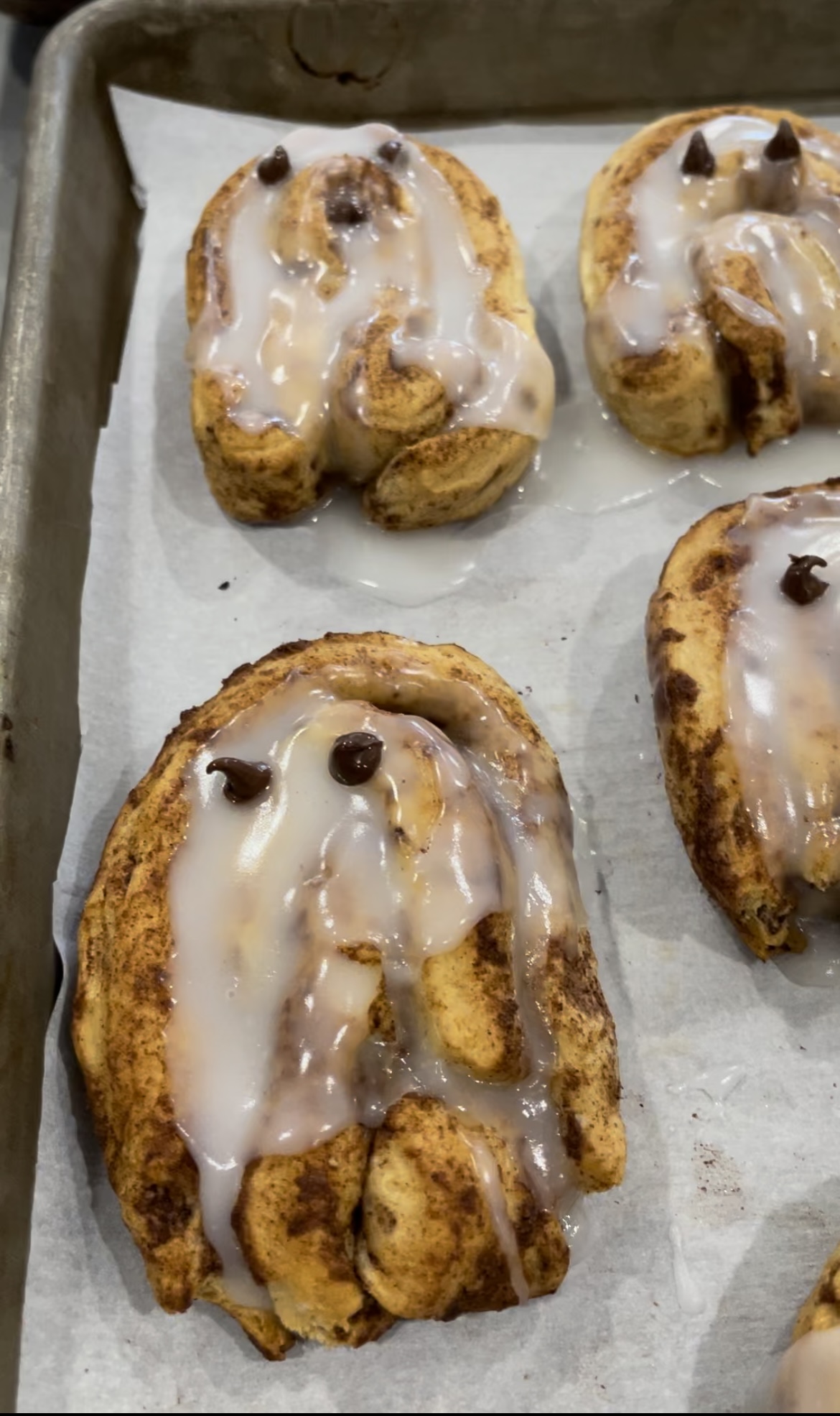 Cinnamon Roll Skeleton - White Oak Shop