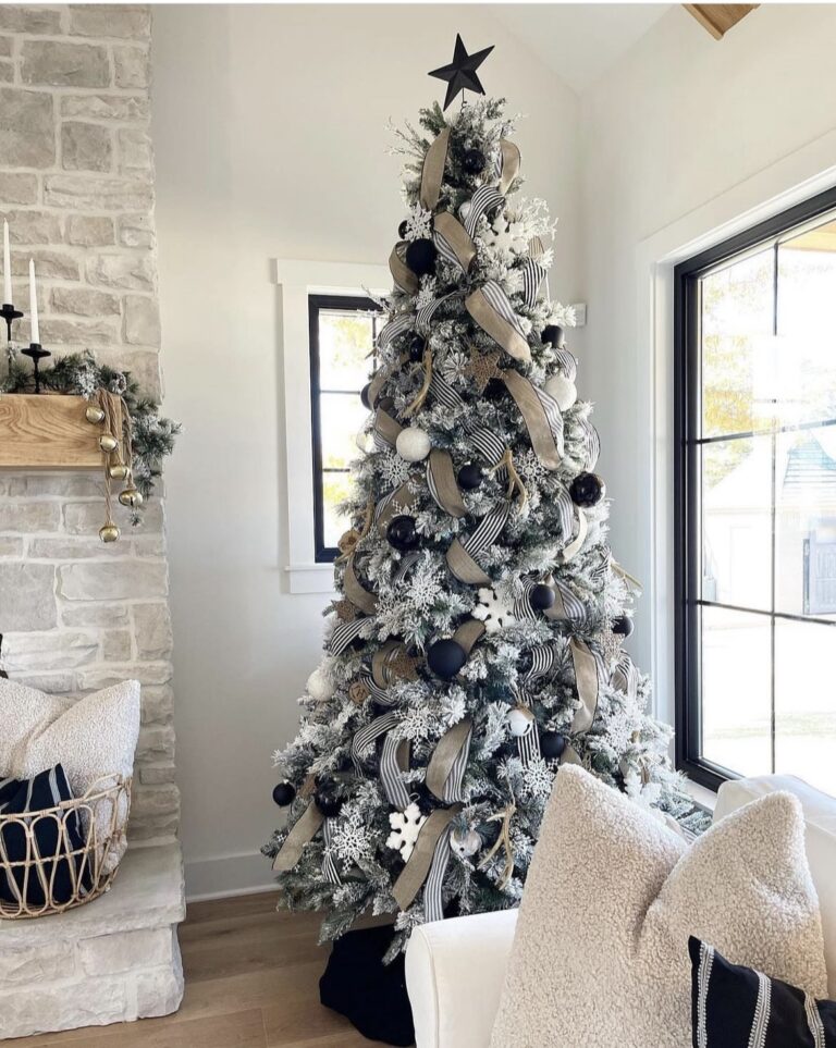 11 Neutral Christmas Tree Ideas - White Oak Shop